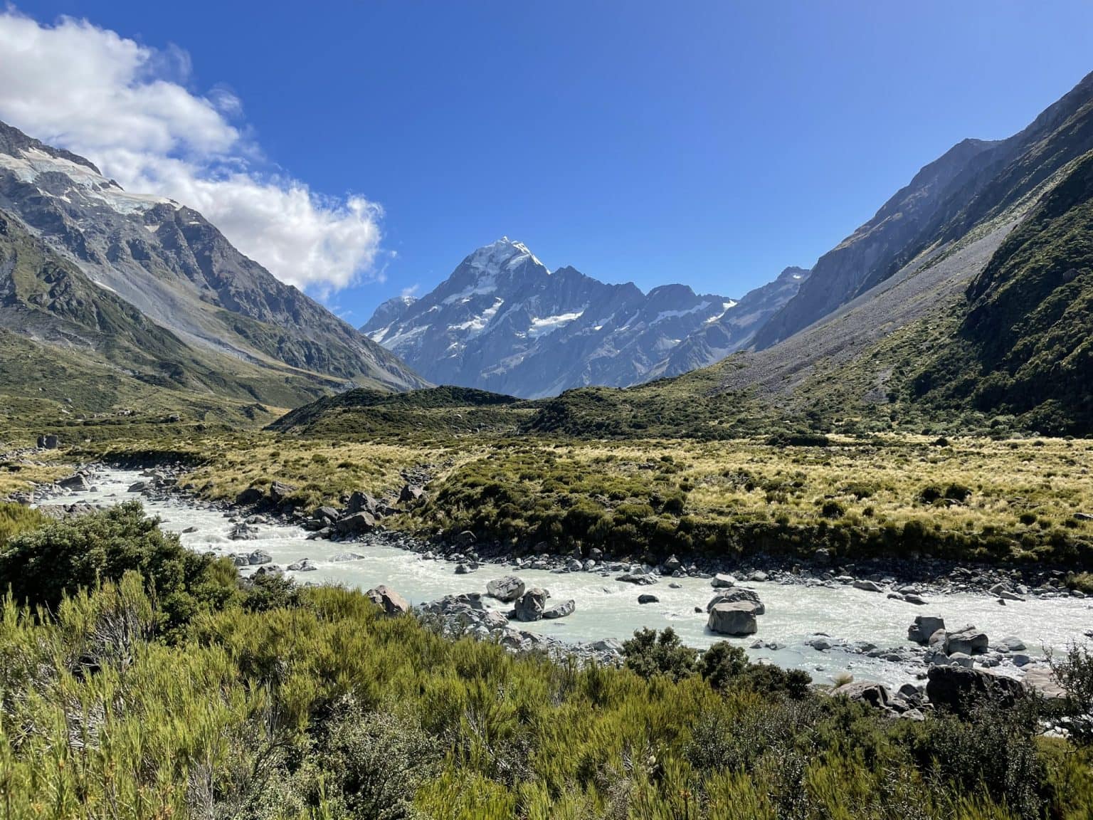 Hooker Valley Track: New Zealand's Most Breathtaking Day Hike